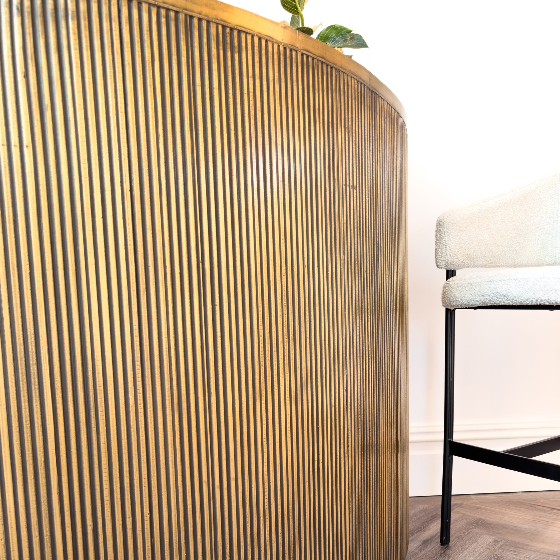 Coretta Ribbed Bar in Antique Gold – Shropshire Design