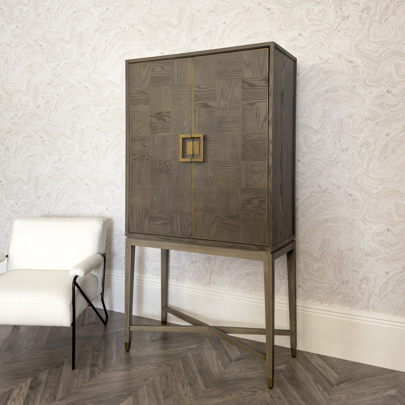 Fernsby Squares Bar Cabinet with Oak and Brass – Shropshire Design