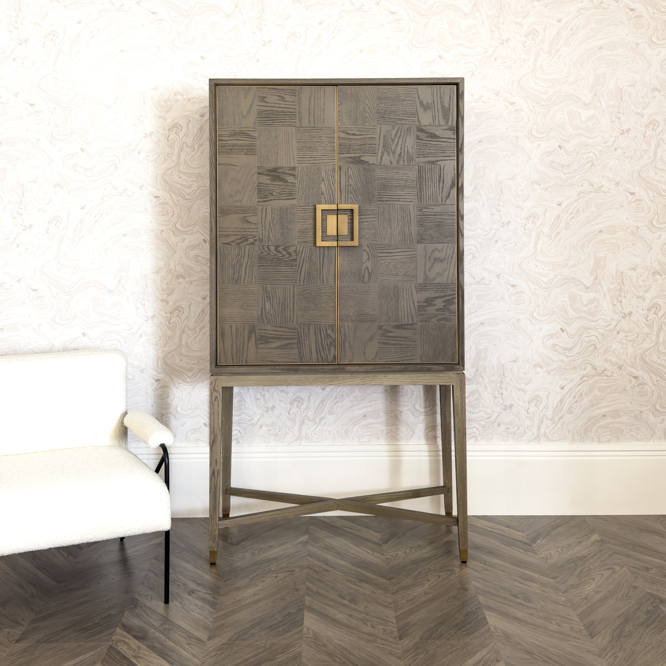 Fernsby Squares Bar Cabinet with Oak and Brass – Shropshire Design