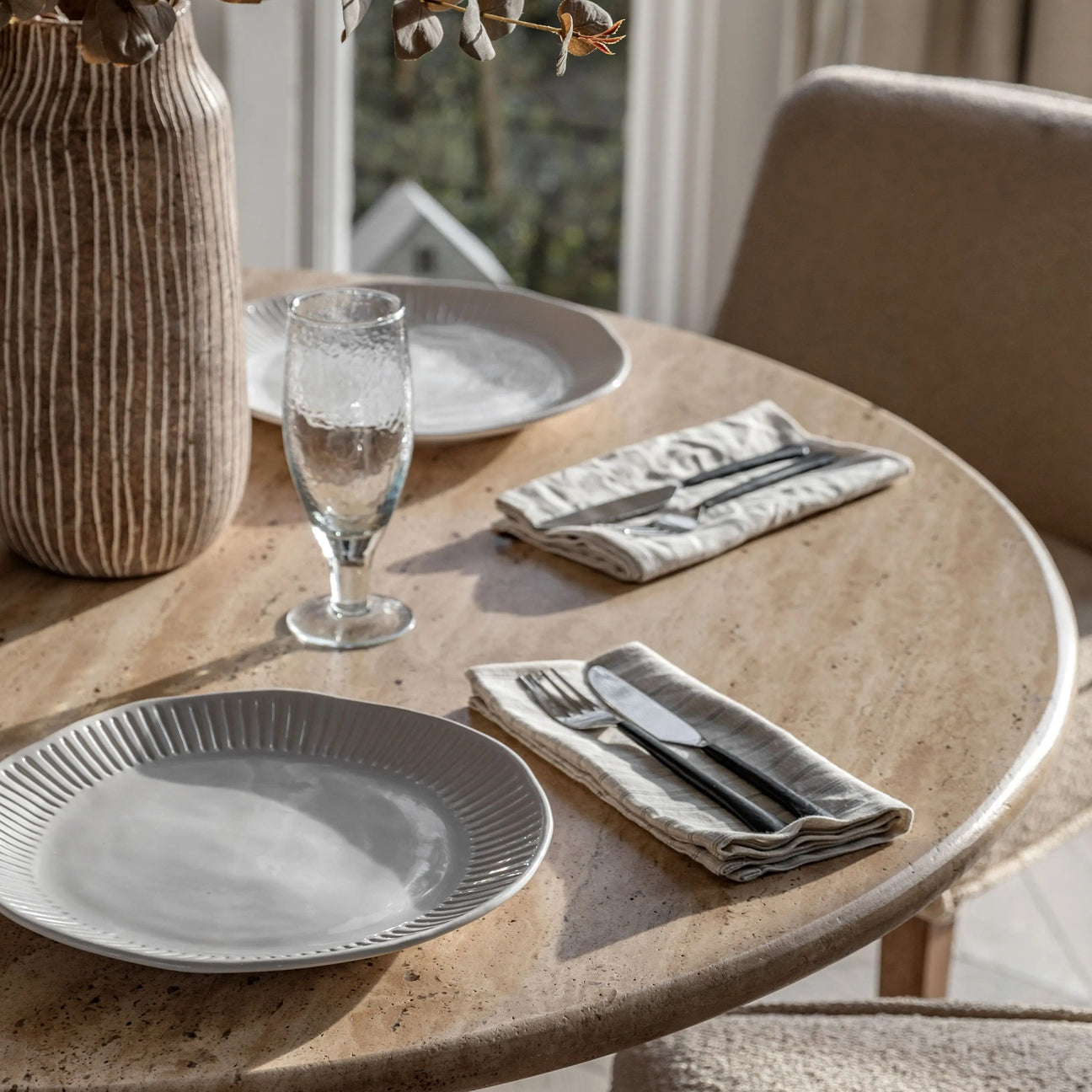 Vero Round Dining Table – Shropshire Design